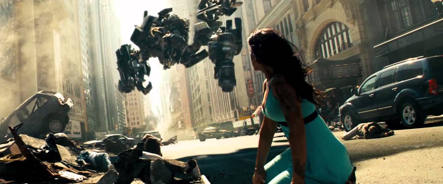 How was "Transformers" filmed?Ironhide weapons are composed of 10,000 ...