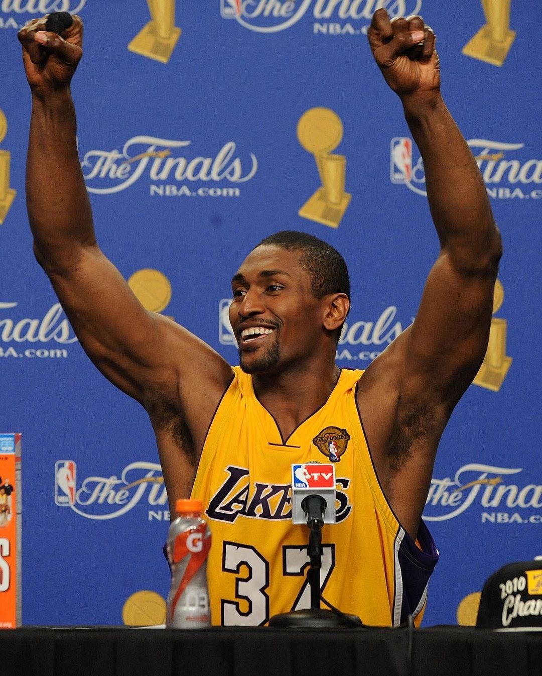 Antatet, defensive, the strongest defenders in Kobe, the iron elbow ...