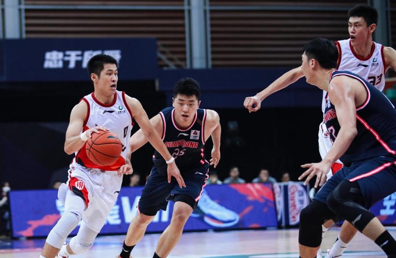 Score 20 points in 29 minutes!Was Li Nan delayed by Li Nan before the 2 ...