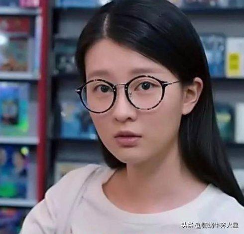 "Ode to Joy" Qiao Xin wore a "bath towel" on the red carpet and was ...