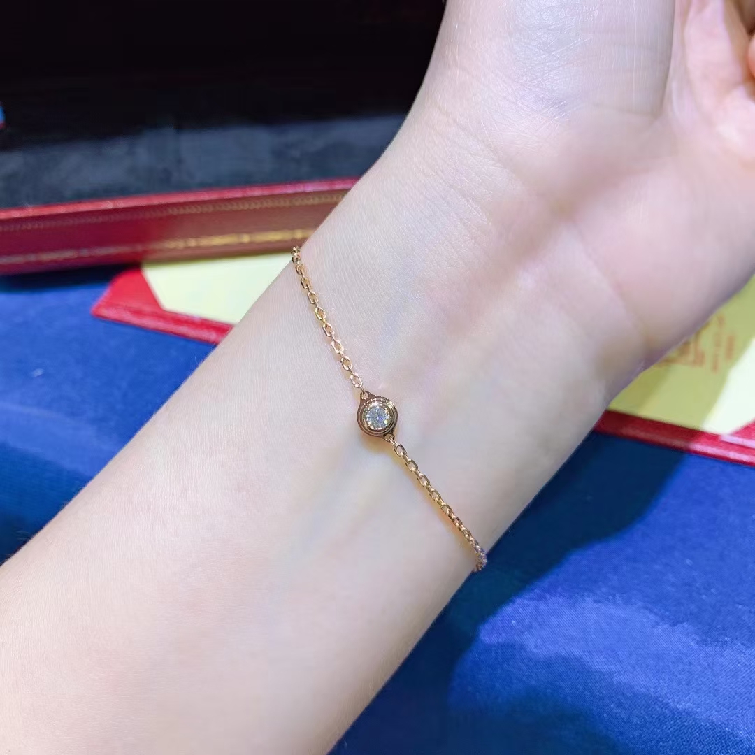 Is there a big price difference between K gold jewellery in offline ...