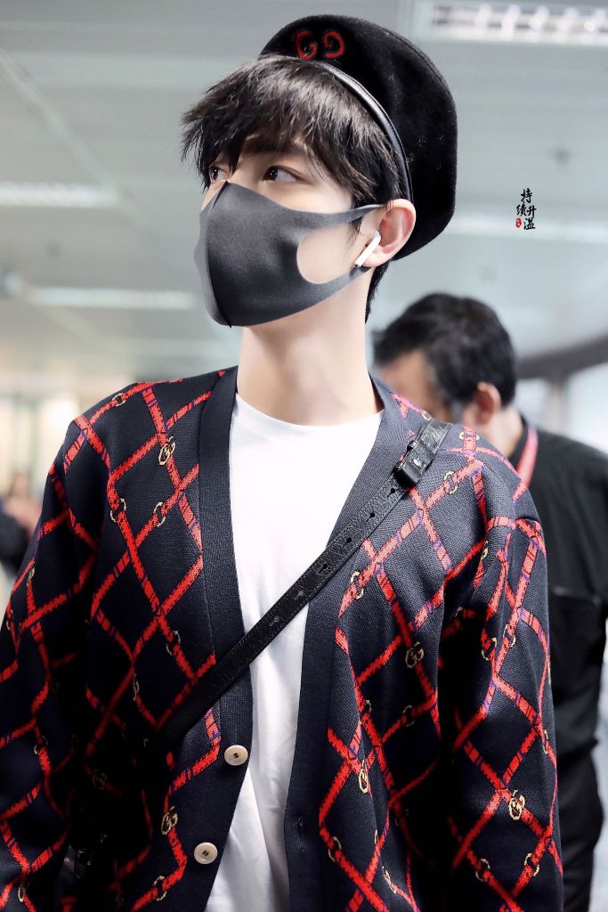 Share some GUCCI styles of Xiao Zhan - iNEWS