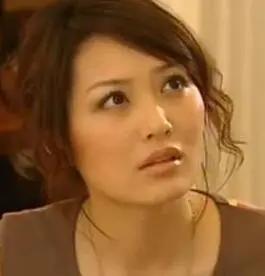 She low-key married Hong Kong tycoon Ding Zijun, was spoiled as a little princess after marriage ...