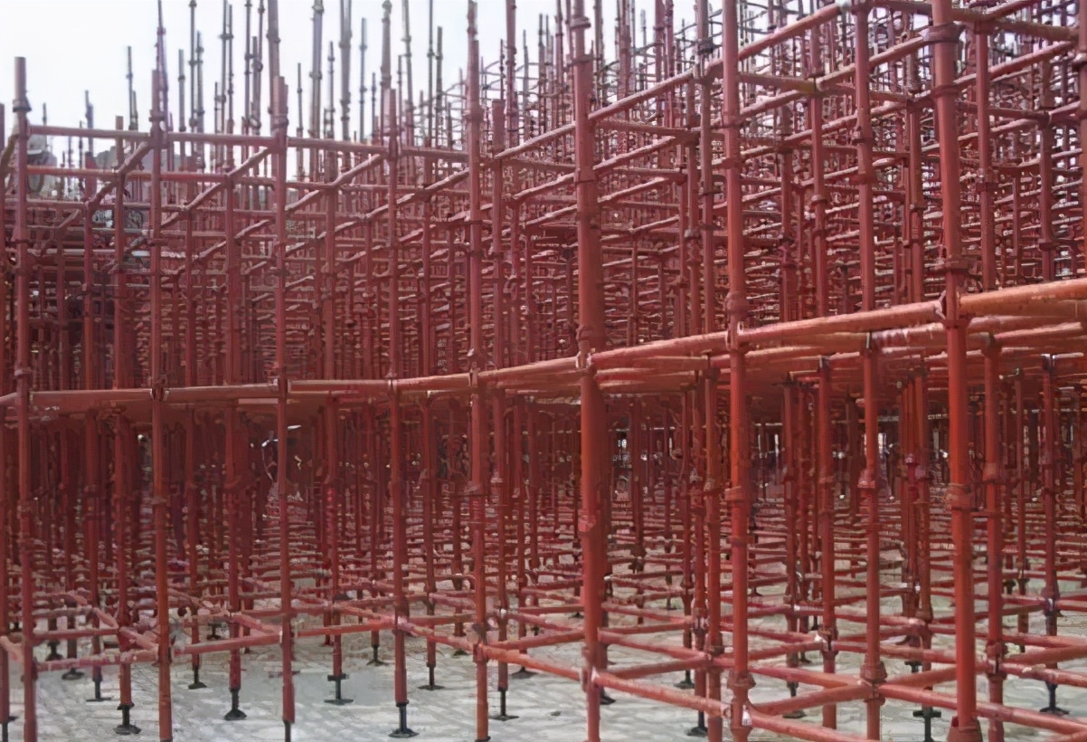 How did the bowl buckle scaffolding go from being a leader in the ...