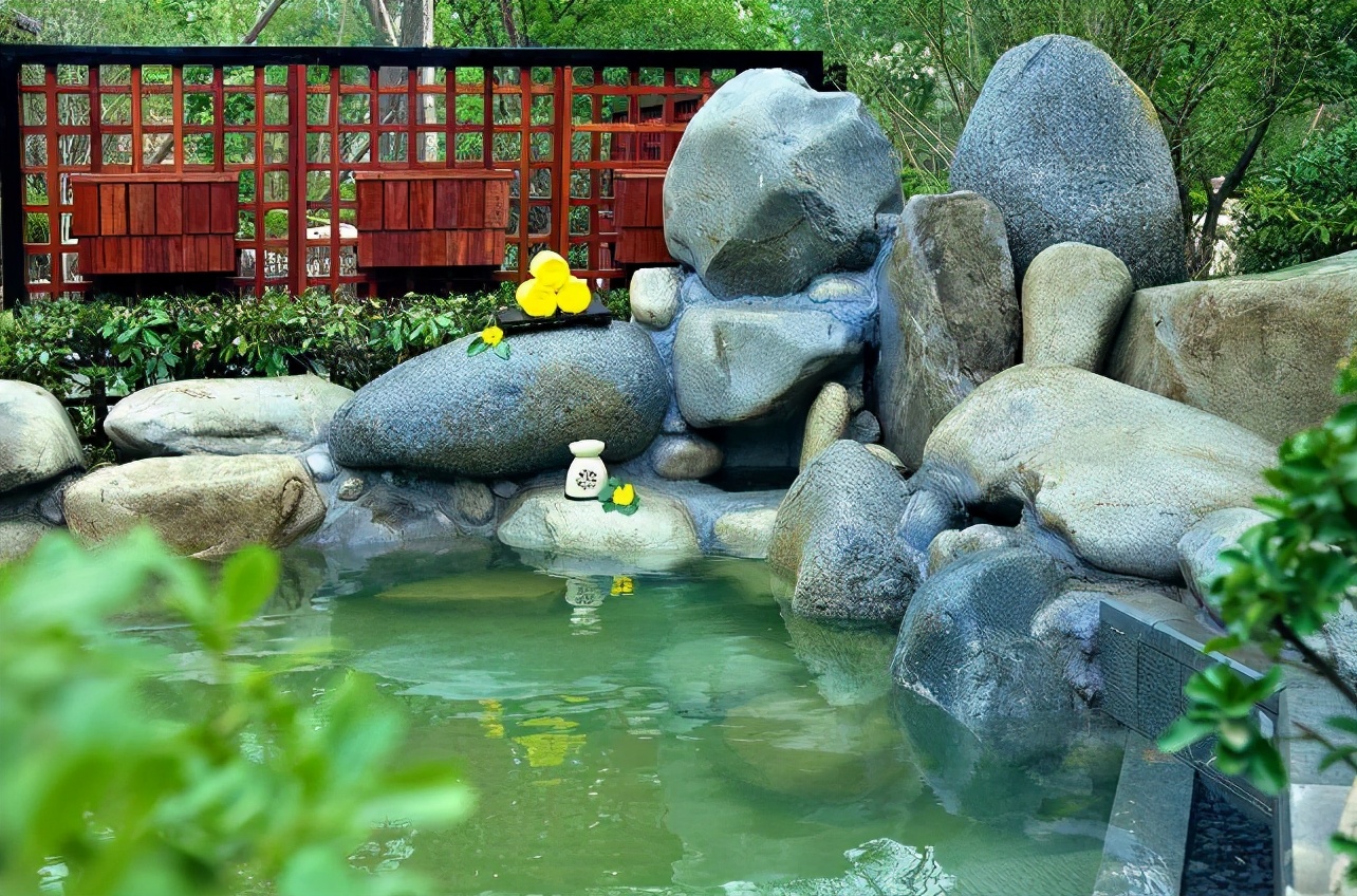 Design and expression of "personality" elements of hot spring cultural ...