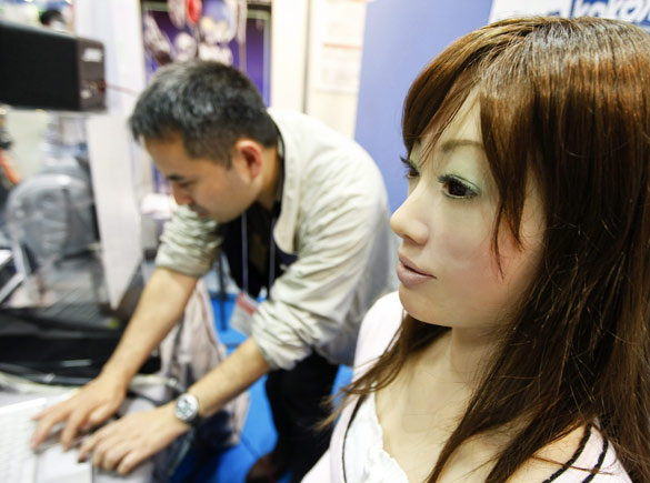 The price is 100,000 hours to steal!Why is Japan's "robot wife" so ...
