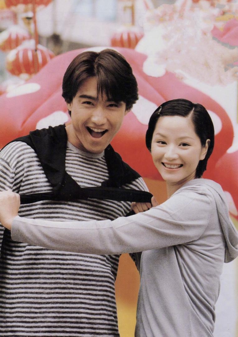 Hu Bing celebrated the birthday of Qu Ying and teased that the ages of ...