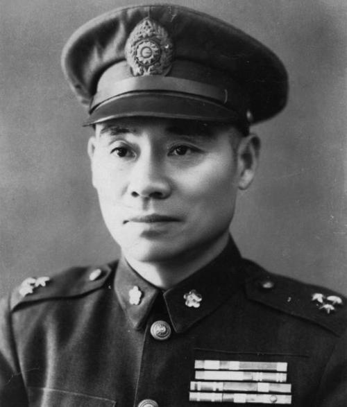 After learning the judgment of the stubborn army, Su Yu made a plan and ...