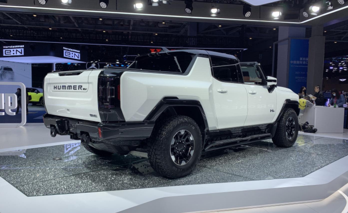 The electric Hummer is here, with a convertible and a cargo bucket ...