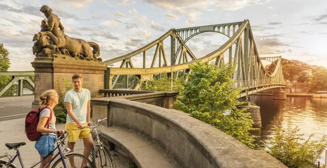 Seven bridges that carry Berlin's history - iNEWS