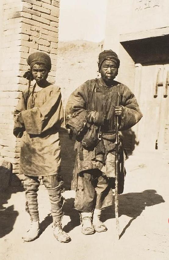 In 1937, two beggars walked thousands of miles to find Liu Bocheng and ...