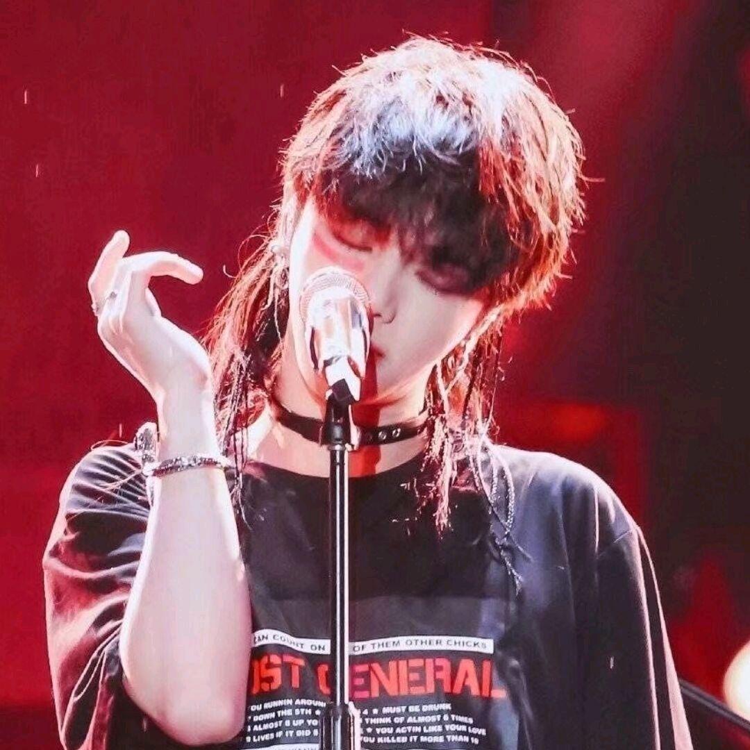 The top singer Hua Chenyu, with a strong sense of personal label ...
