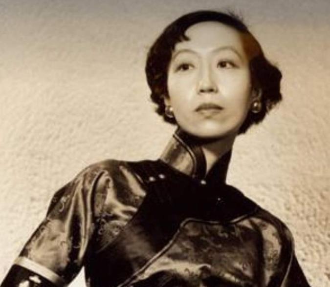 Zhang Ailing was betrayed by the traitor Hu Lancheng, and she remarried ...