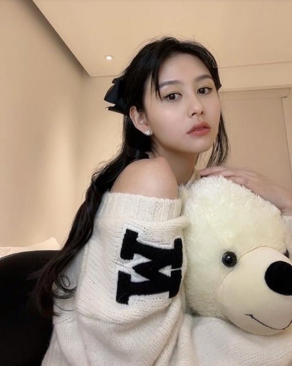 A generation of sexy goddess's legendary life! How beautiful is Qiu ...