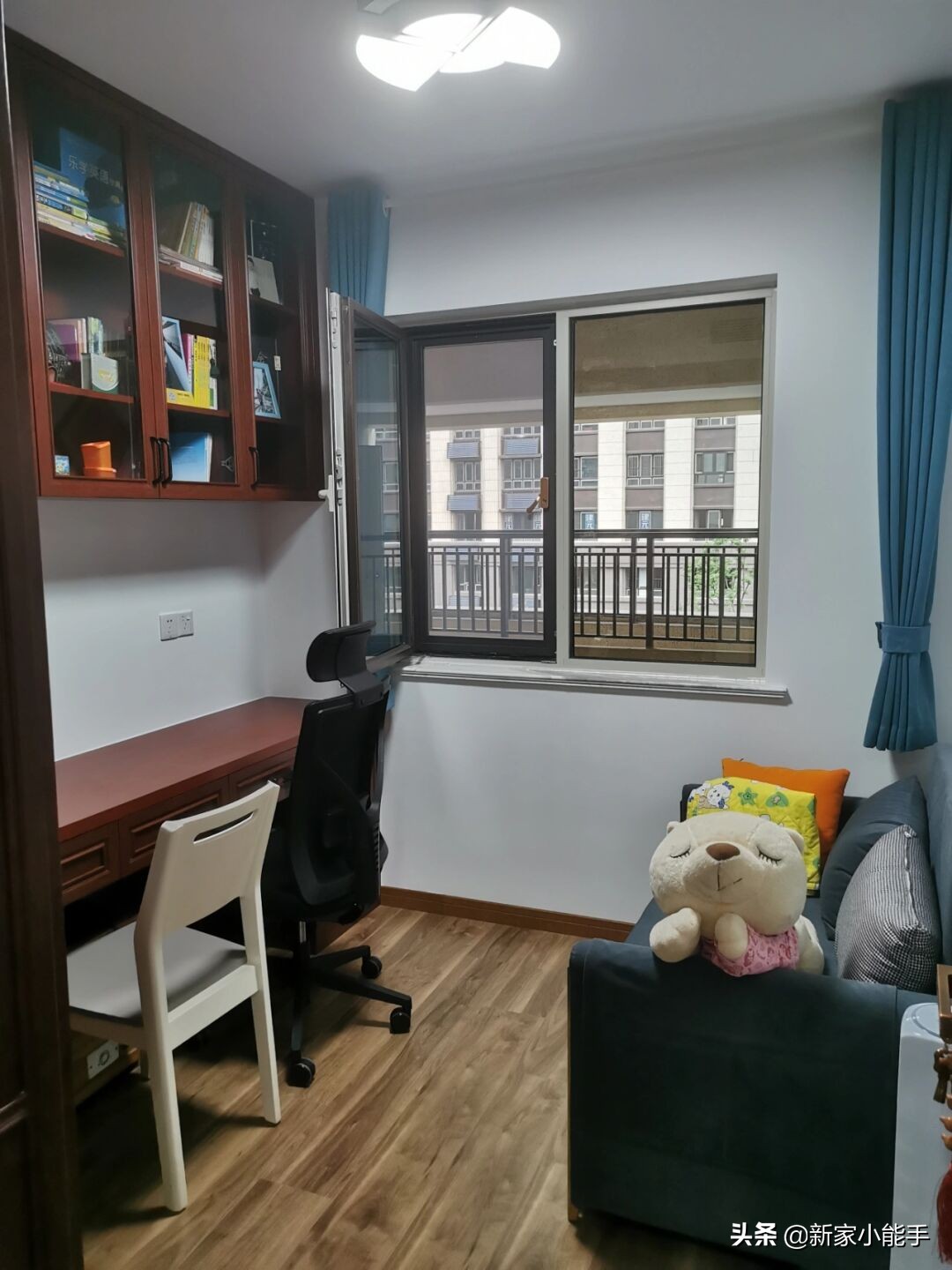 The 84-square-meter small three-bedroom apartment is decorated in a ...