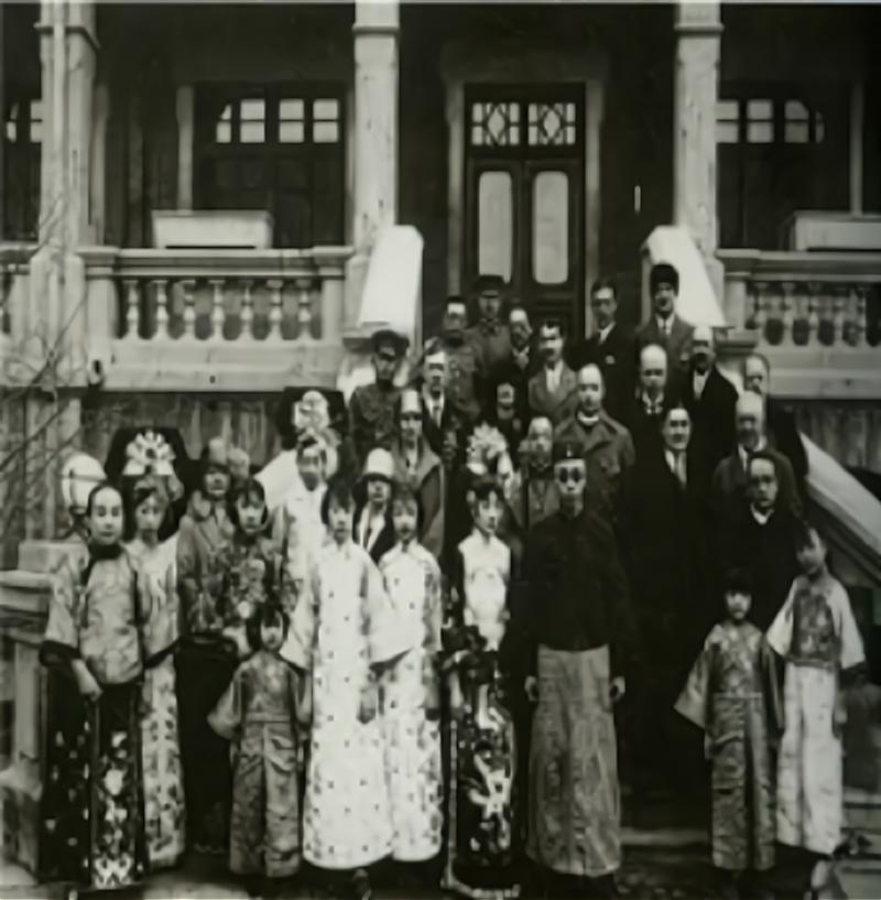 How miserable was Wanrong, the last queen?The child was thrown into the ...