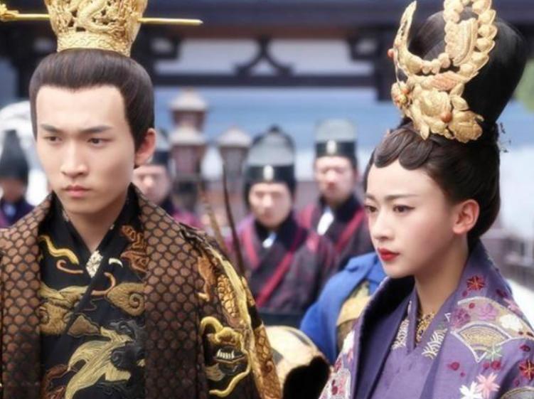 Civilized Queen Mother Feng!Lost his father in his childhood, lost his ...