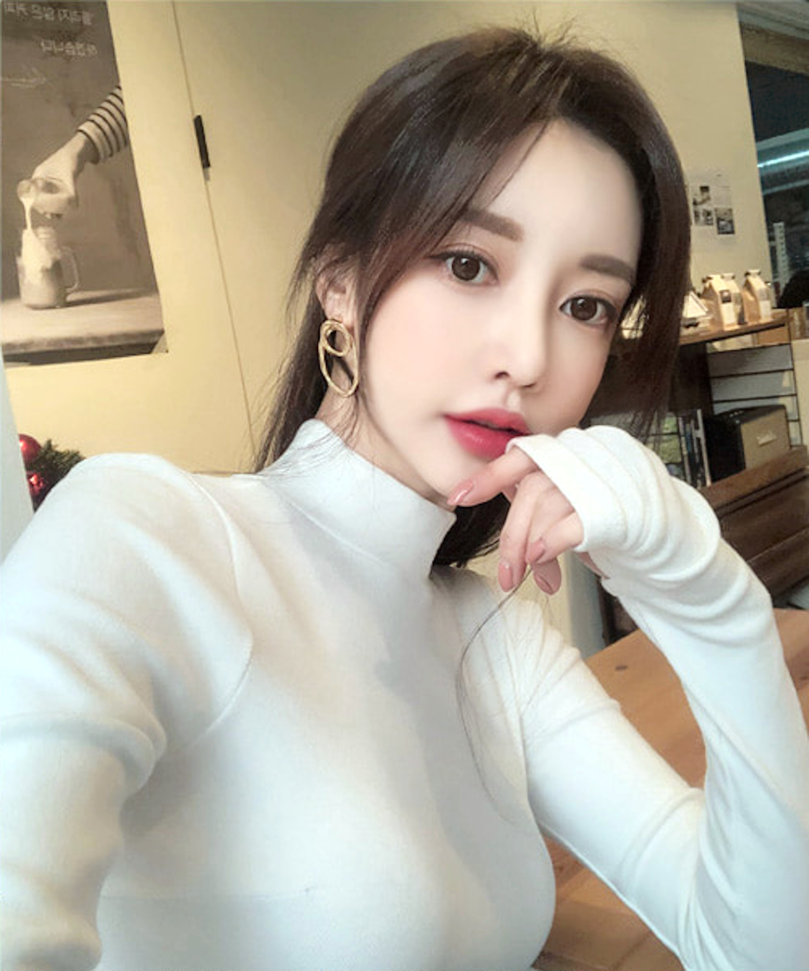 Issue 6 · Sharing the temptation of online celebrity model South Korean ...