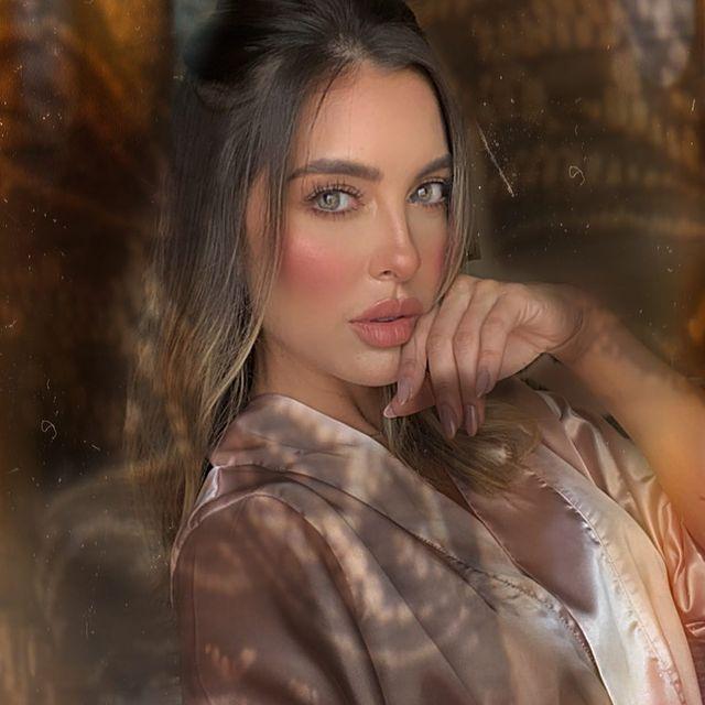 The "most beautiful" Colombian girl - iNEWS