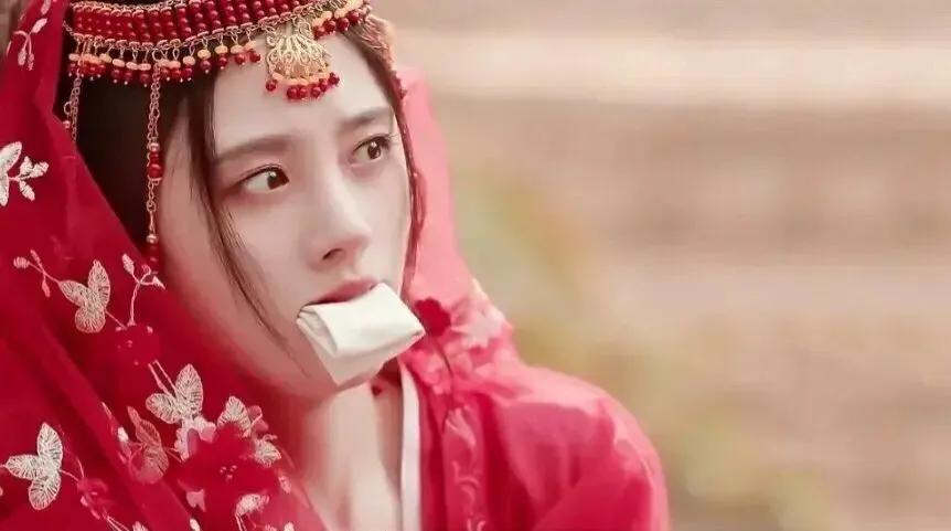 Ju Jingyi's "Legend of Jianan" is on the air, and many hot searches ...