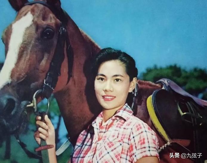 He is a one-armed swordsman: he was chased by Brigitte Lin, divorced on ...