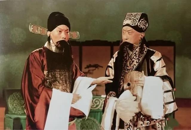 The Peking Opera master Tan Fuying fell well in Tianjin, and many years ...