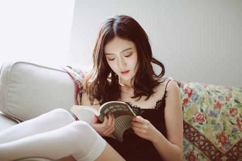 "The Sea of Stars" Huang Xiaoyun - iNEWS