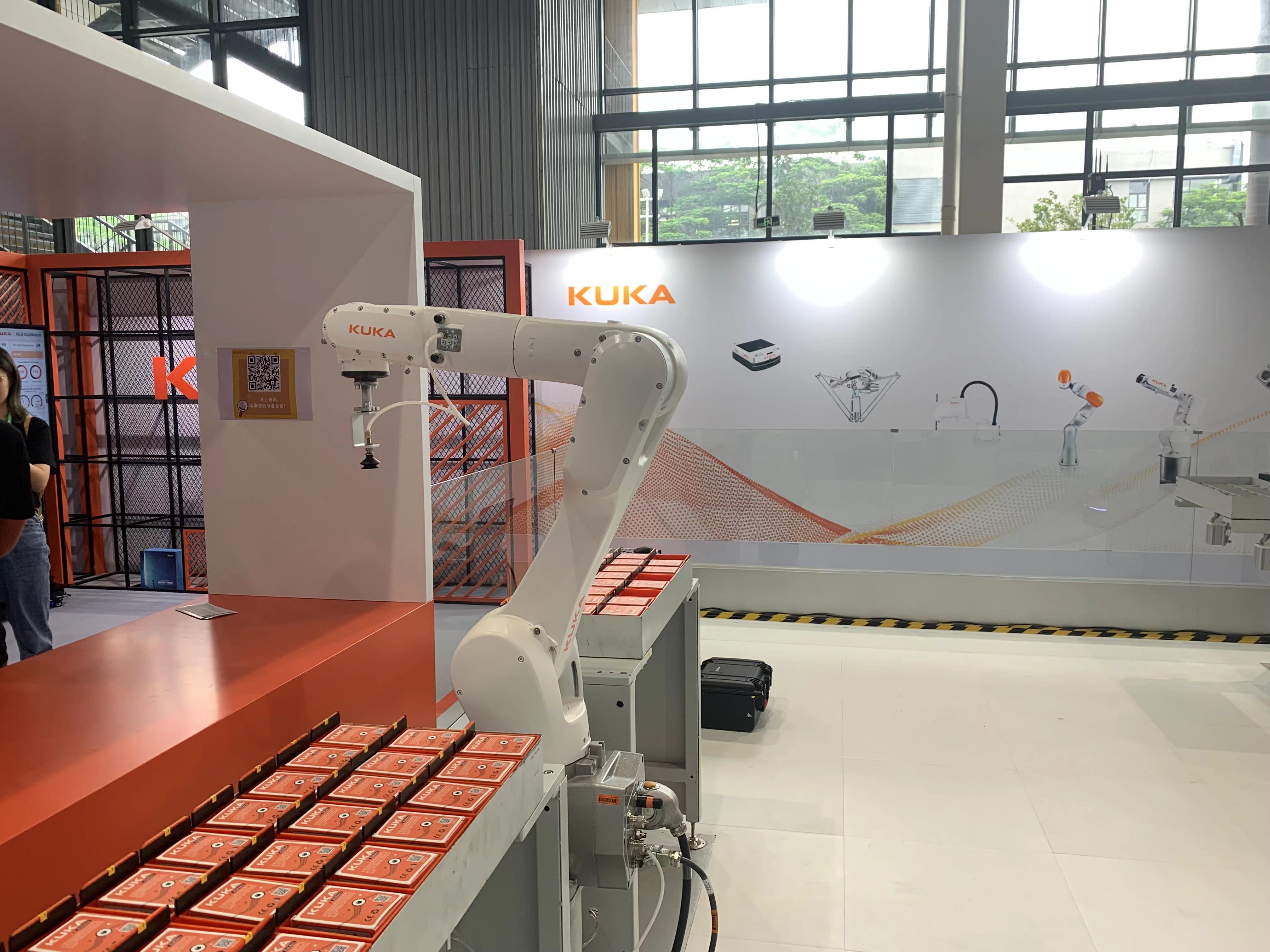After four years of holding, why did Midea privatize KUKA at this time ...