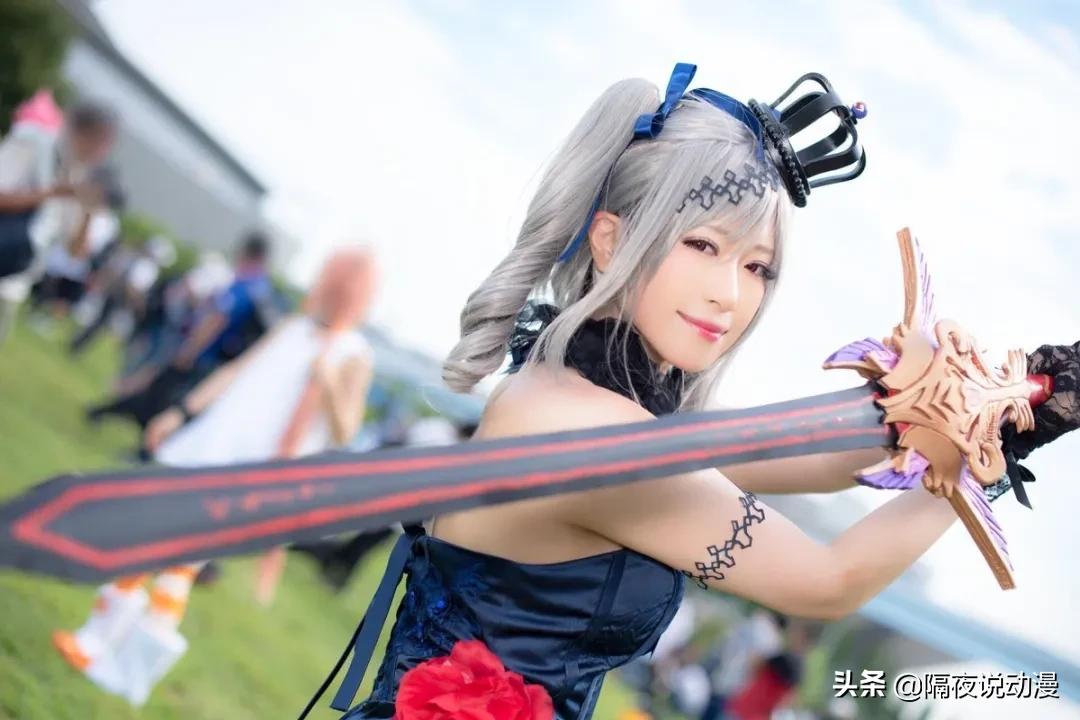 How did the first sister of Japanese COSER, who earns 100 million yen a ...