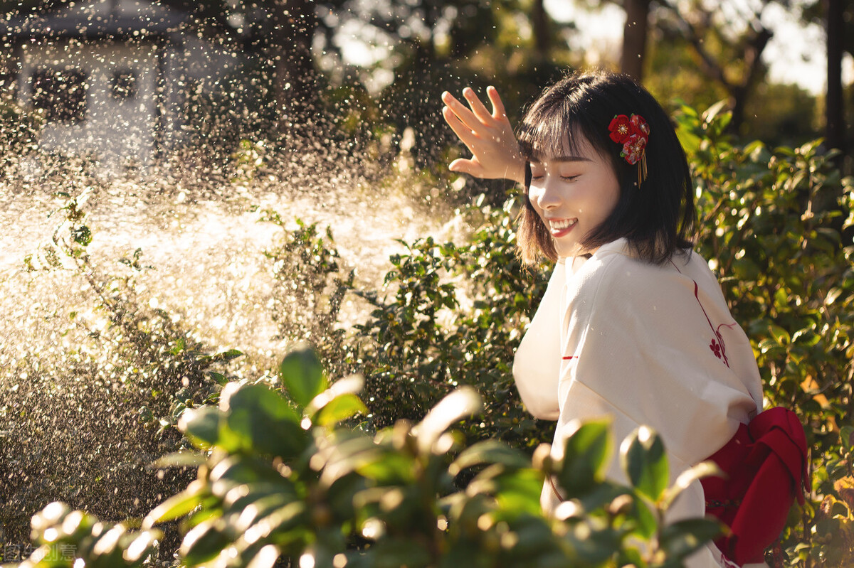 The Collection of Qin Yunzi's Feng Jin - iNEWS