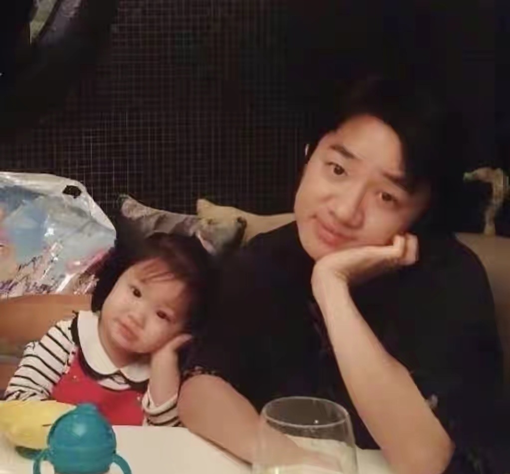 Wang Zulan posts, Li Yanan successfully gave birth to a second sister ...