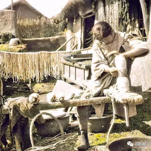 A Manchu family in Acheng, Harbin in the early 1930s - iMedia