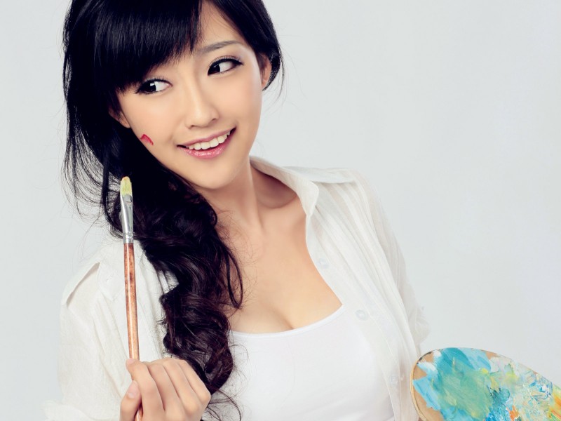 Actress model Liu Fanfei - iNEWS