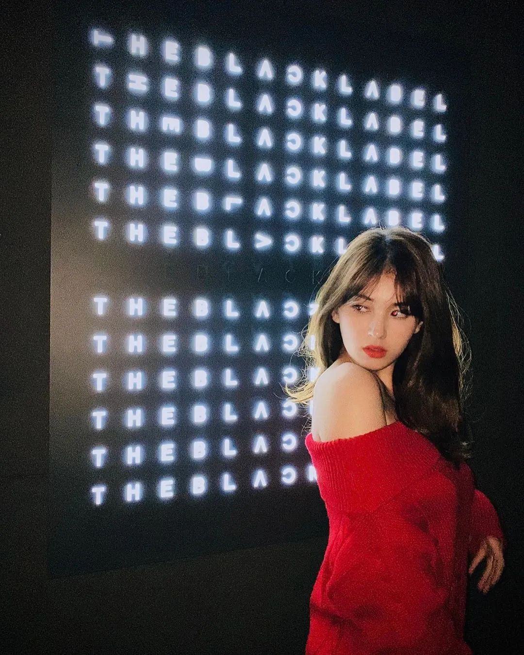 Korean mixed singer Jeon Somi, somi: It's just a Barbie in the world ...