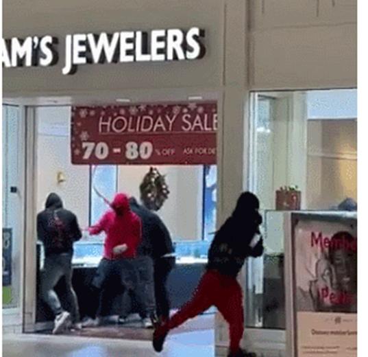 The climax of "zero-dollar shopping" is staged all over San Francisco ...