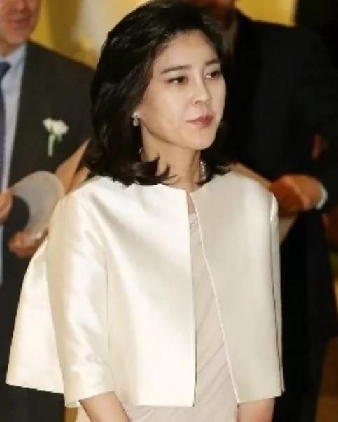 Kimchi Smecta (4) Samsung Empire Princess Li Fuzhen Fashion Philosophy ...