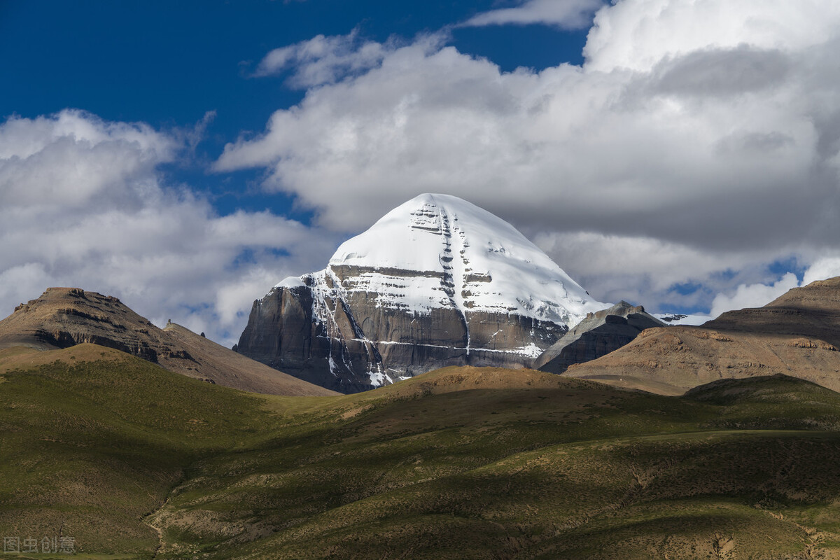 The mysterious white "pyramid": Tibet's "sacred mountain", the entrance ...