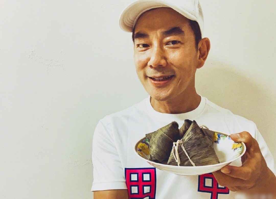 54-year-old Ren Xian Qi is celebrating his birthday, but he has not ...