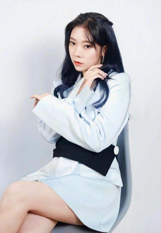 To commemorate the 4th anniversary of Zhang Zining's debut, the aqua ...