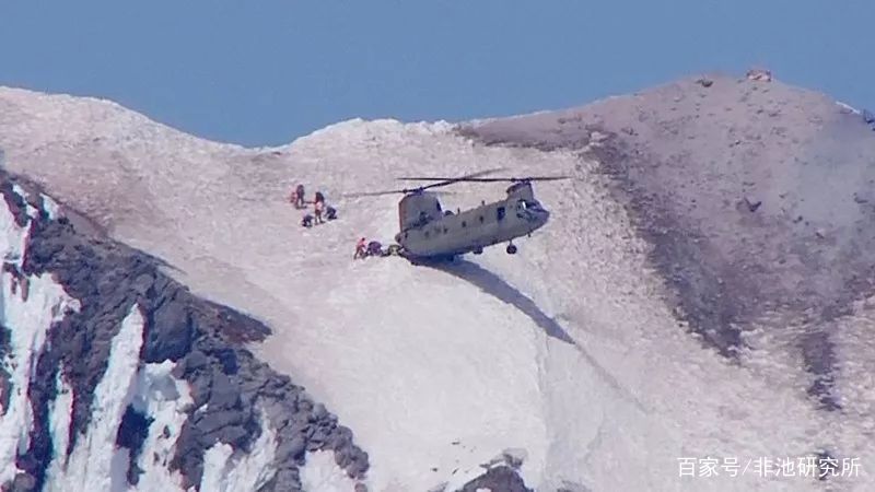 Missing China's CH-47 "Chinook" heavy helicopter - iNEWS