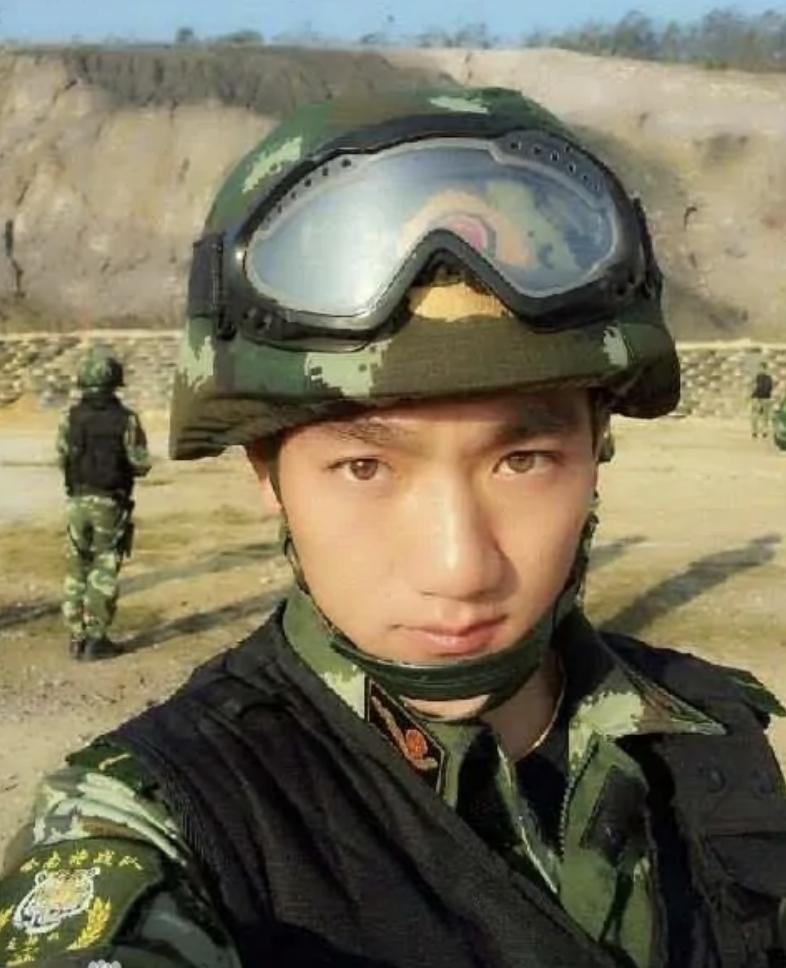 He Jie is too handsome, this is the real idol, Zhang Xinyu's decision ...