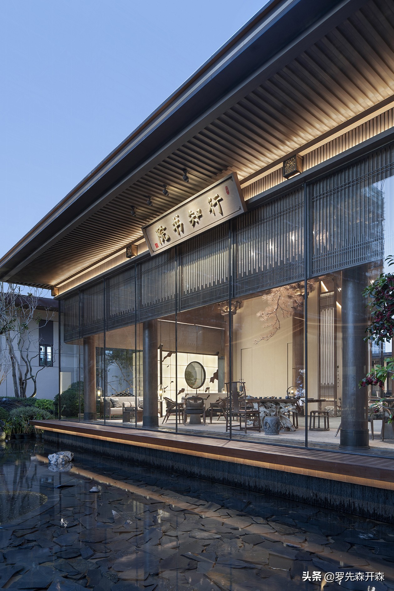 Wu Wenli: Corner glass pavilion, carved with nature - iNEWS
