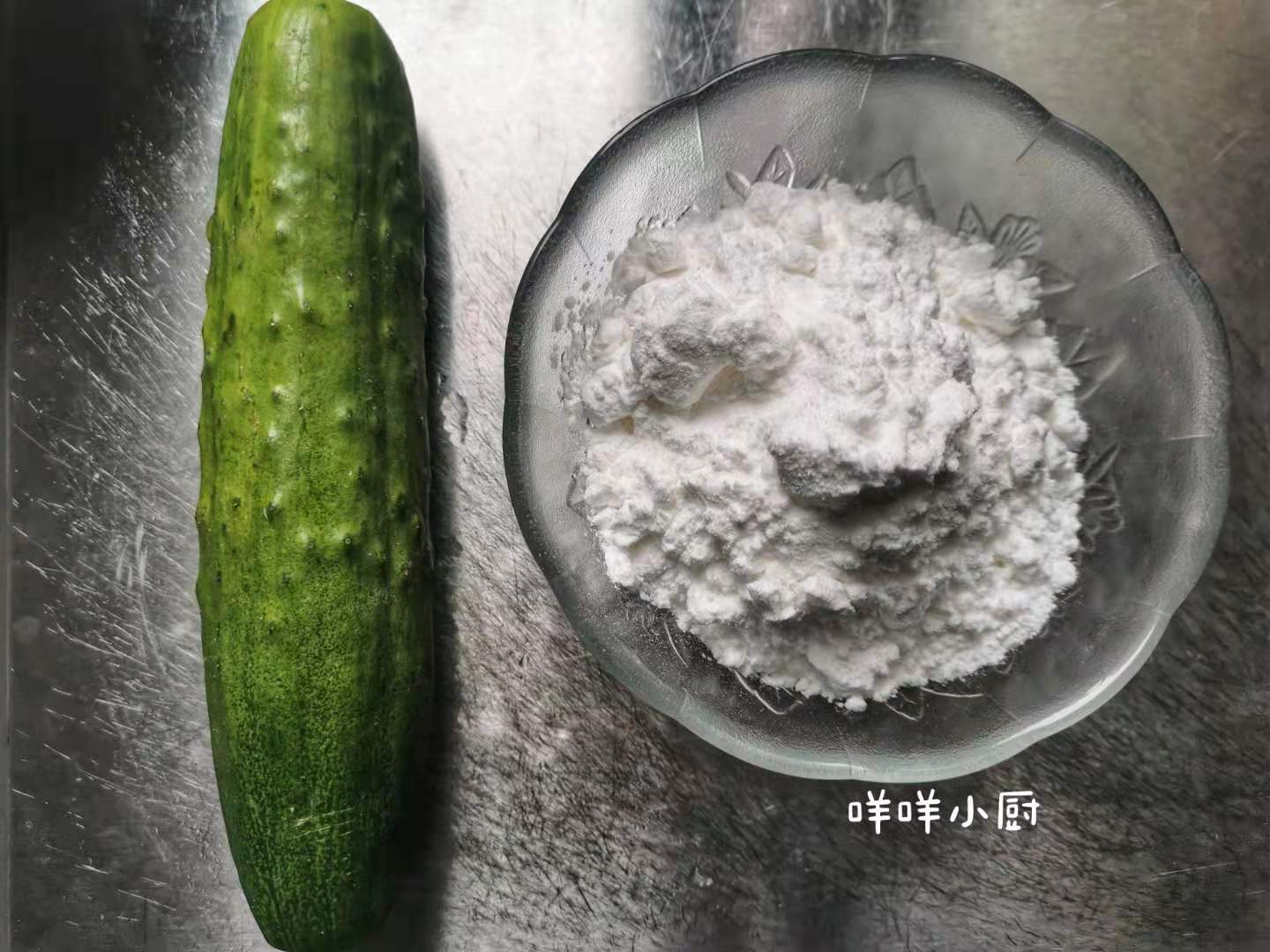 It's too hot in summer, let's take a bowl of cucumber-flavored jelly to ...