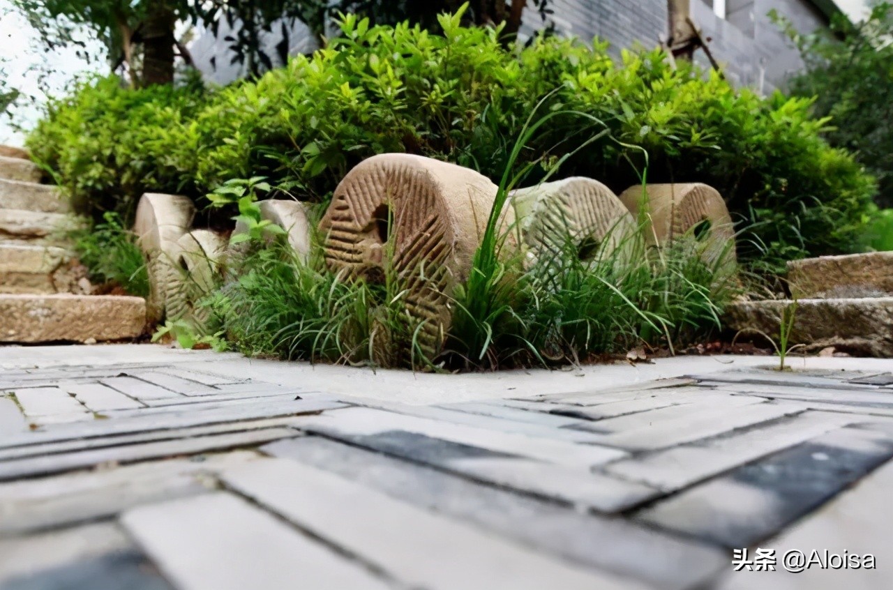 Garden Design - Country Court Node Design - iNEWS