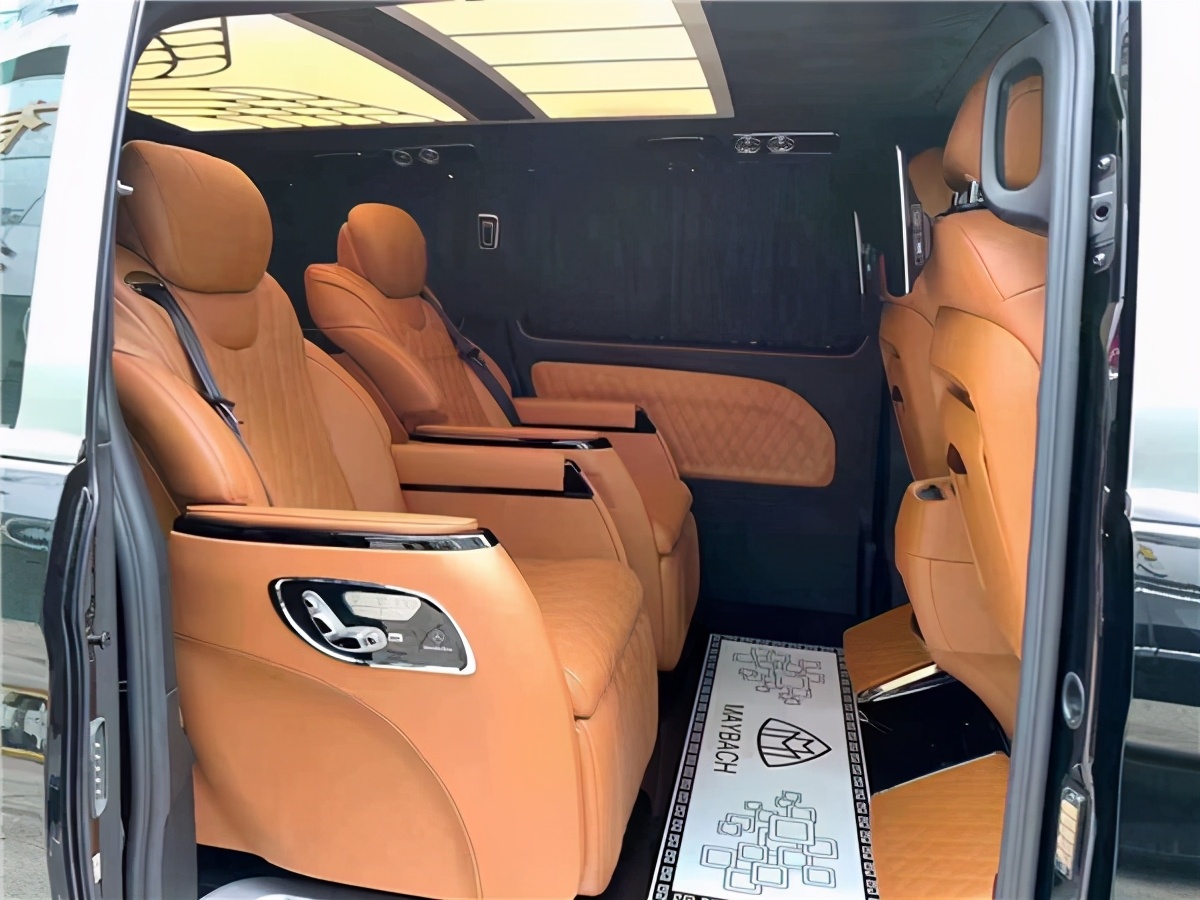 21 Mercedes-Benz Vitobach VS680, the courtesy and the atmosphere are ...