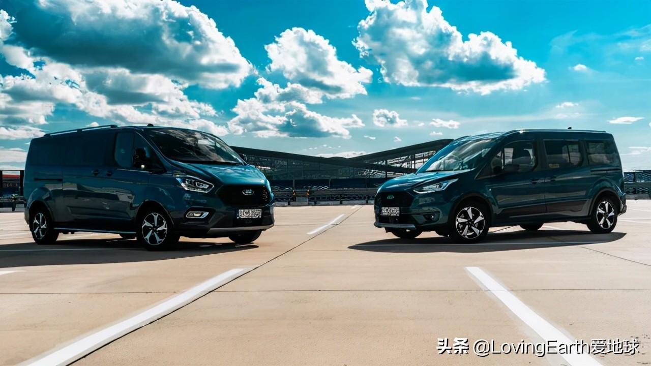 Test Ford Tourneo Custom and Connect versions: family minibus or van ...