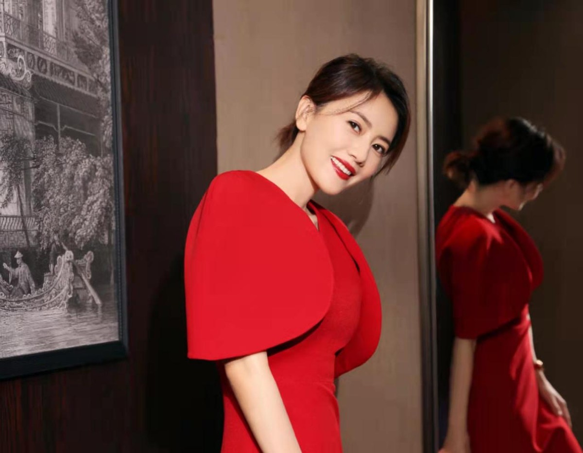 It is said that female port stars are resistant to old age, and these ...