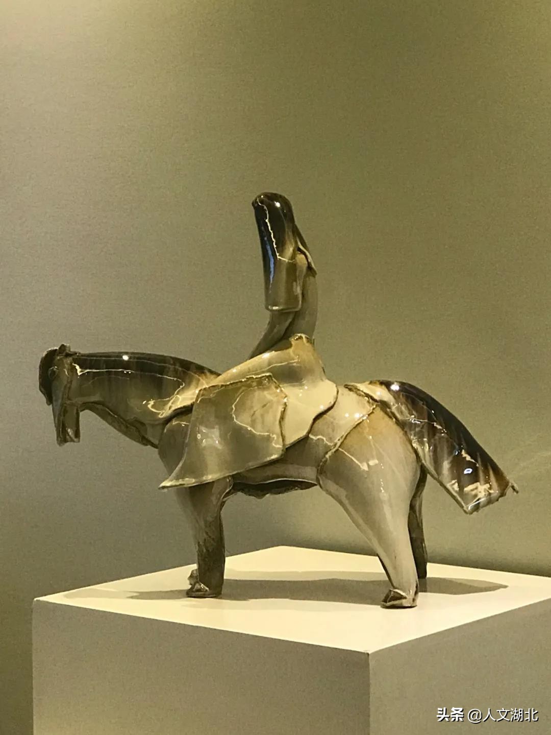 Sculpture artist Zhao Kun's "Urban Life" works exhibition on display in ...