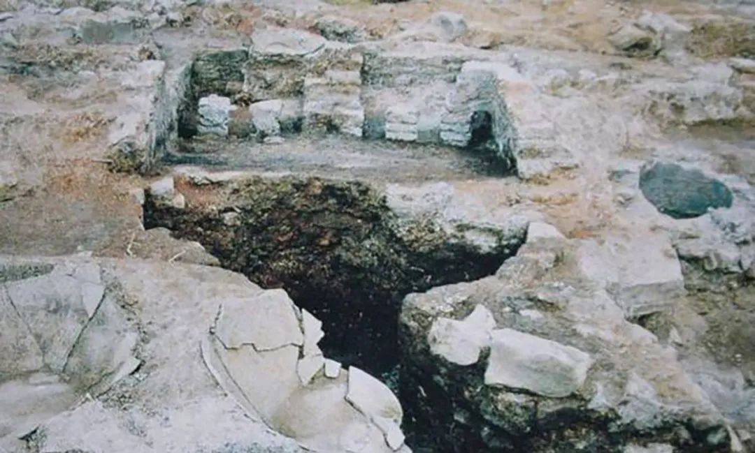 The Ru Kiln of the Northern Song Dynasty and the Official Kiln of ...