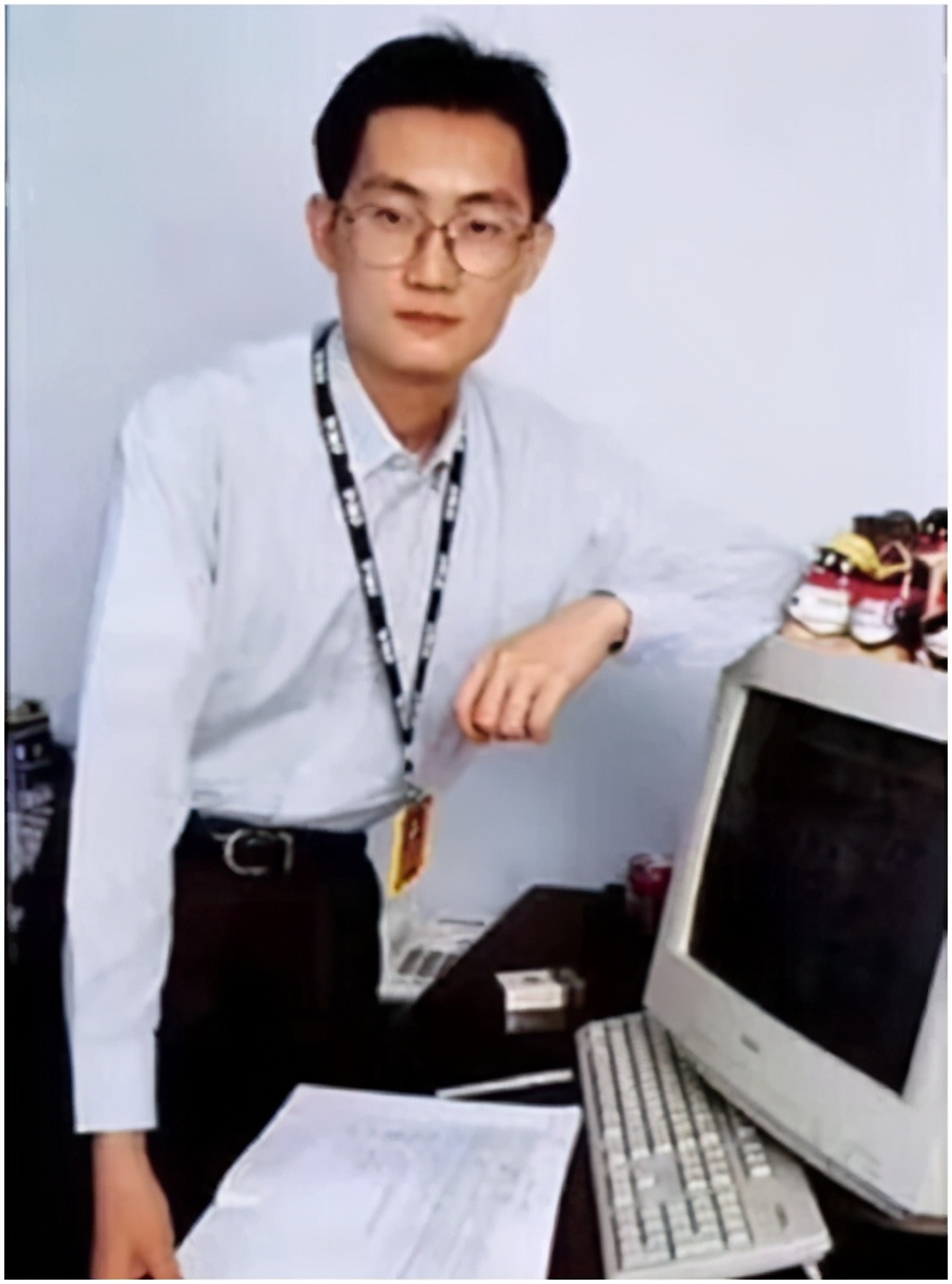 How deep is Ma Huateng's background? My father is a close friend of Li ...